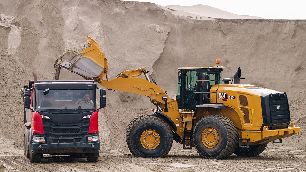 The New Cat 980 GC Wheel Loader Delivers | PlantClassifieds Used ...