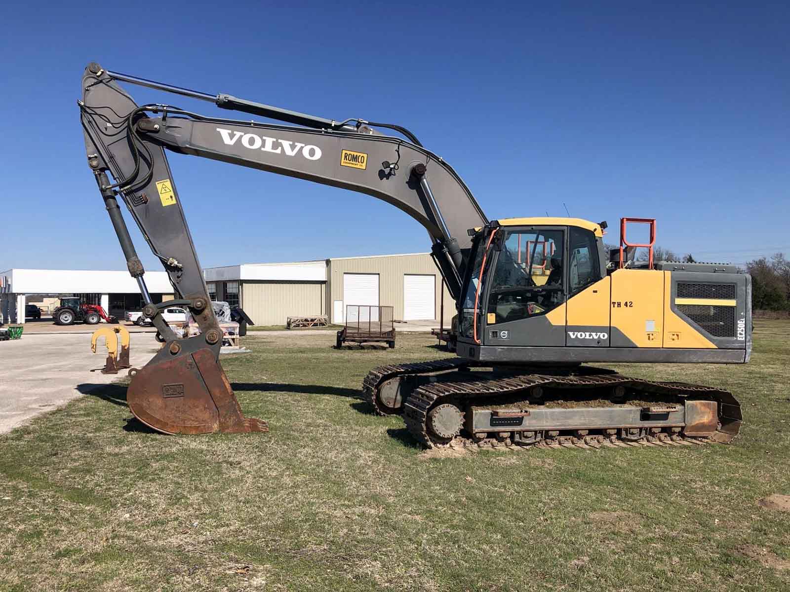 2016 Volvo EC250EL Clean | PlantClassifieds Plant Equipment Directory